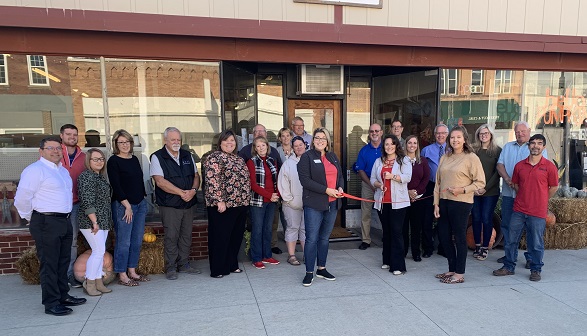 Atlantic Area Chamber Ambassadors Visit Market on Main in Anita « KJAN | Radio Atlantic, IA – AM ...