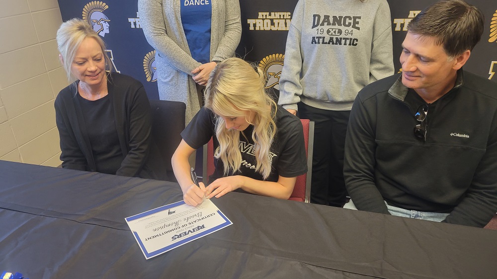 Atlantic’s Thompson signs on with IWCC Dance team « KJAN | Radio ...