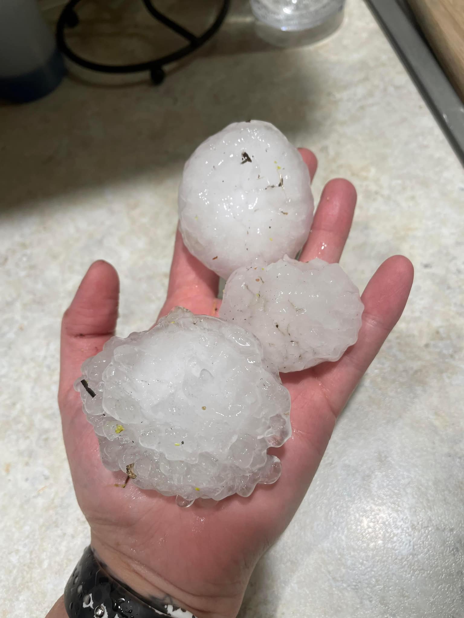 Large hail & heavy rain pummel parts of western Iowa Wednesday night ...