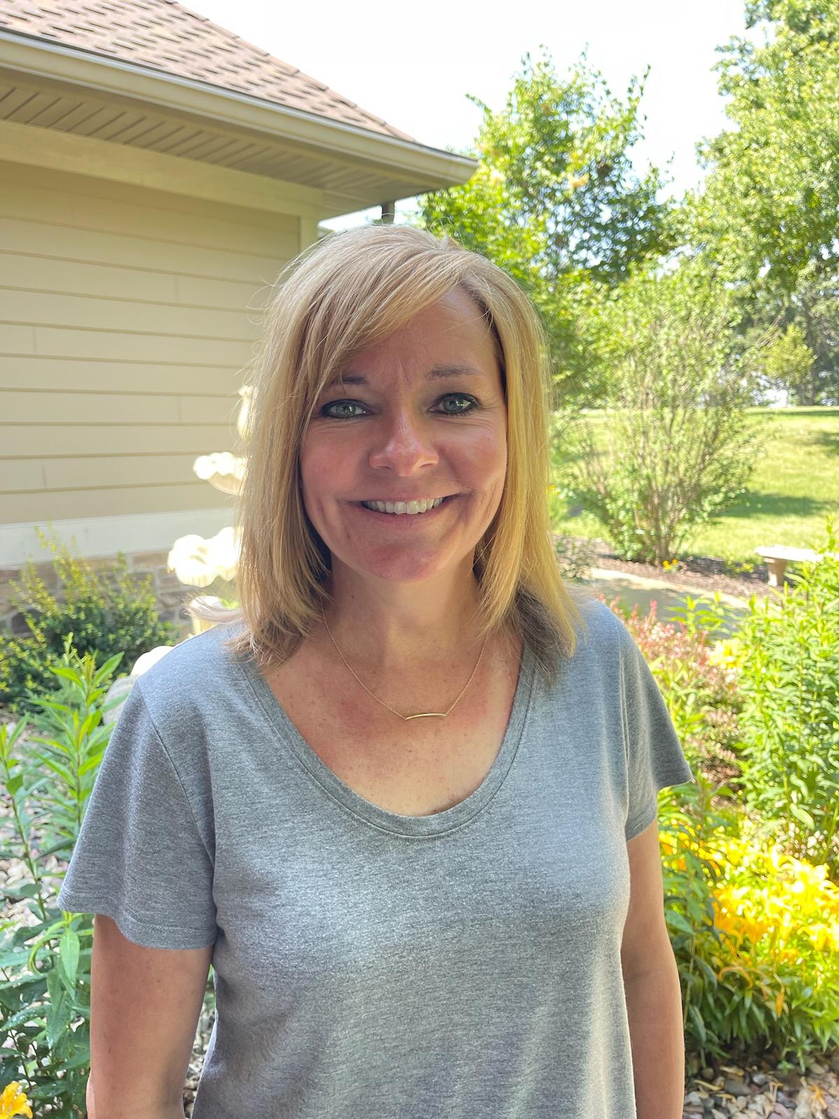 Missy Worth Goergen will be inducted into the Trojan Softball Hall of ...