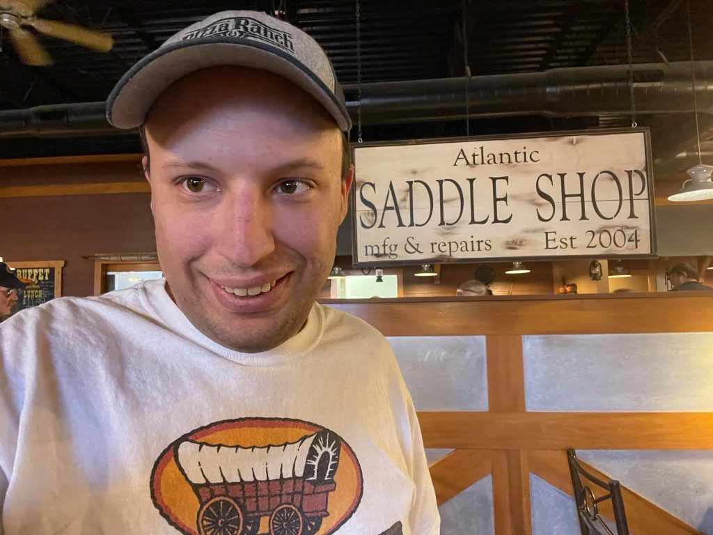 Iowa man meets his goal of eating from the buffet at every Pizza Ranch ...