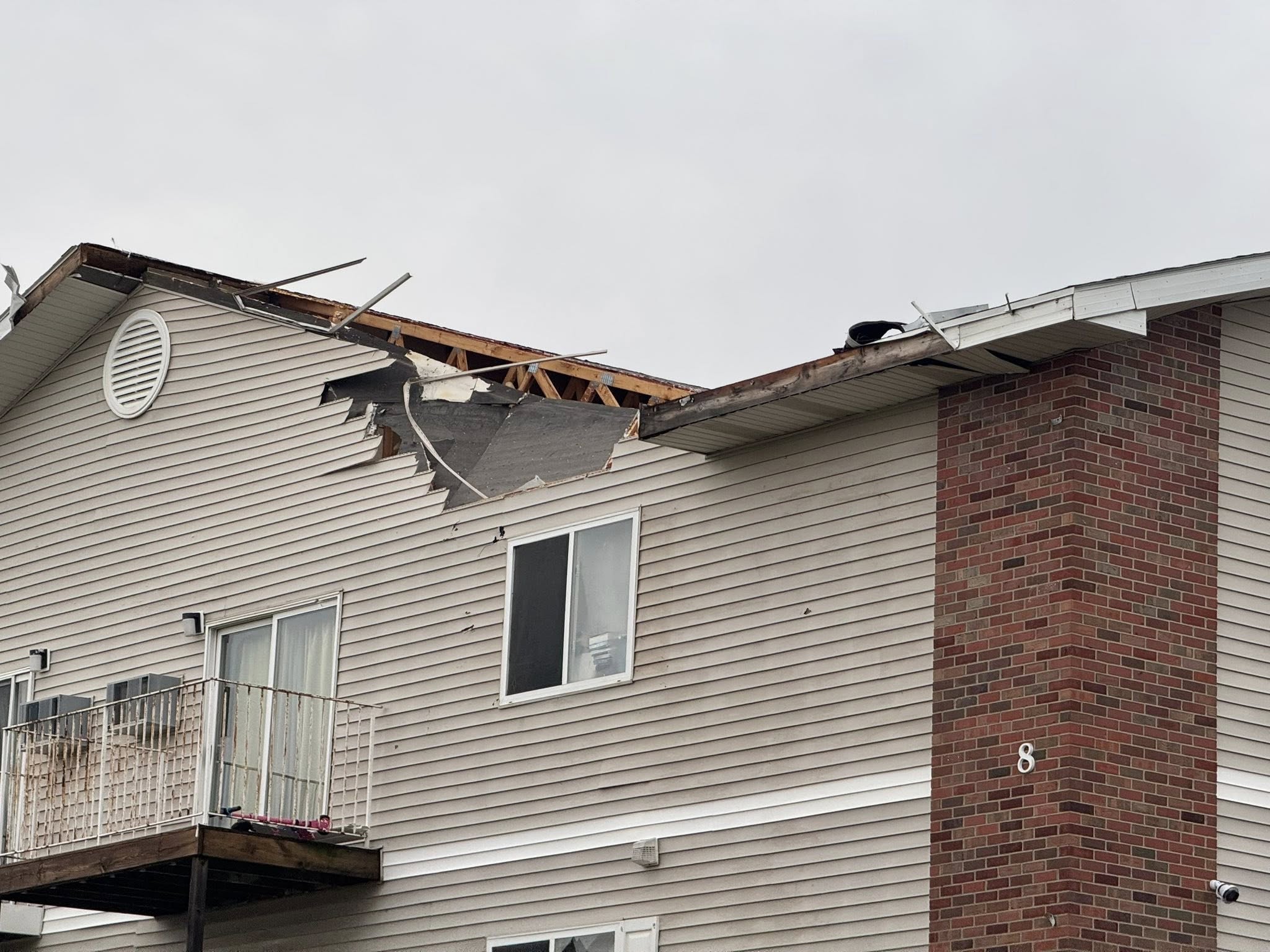 Multiple tornadoes hit SW Iowa, with widespread wind damage in Storm ...